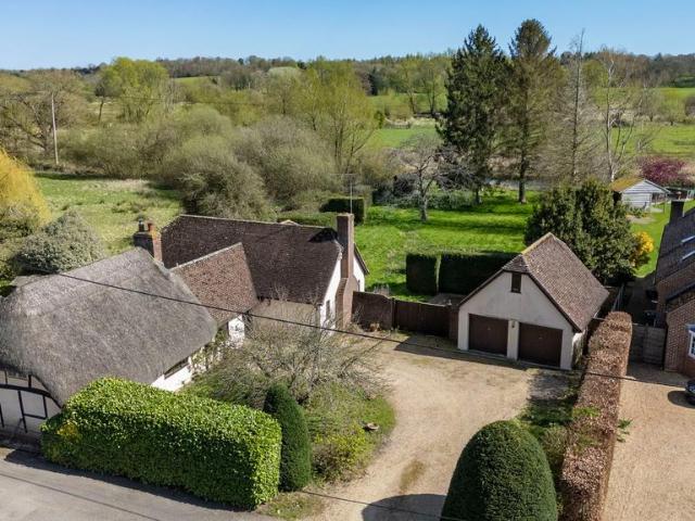 4 bedroom cottage for sale
