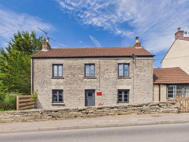 4 bedroom cottage for sale