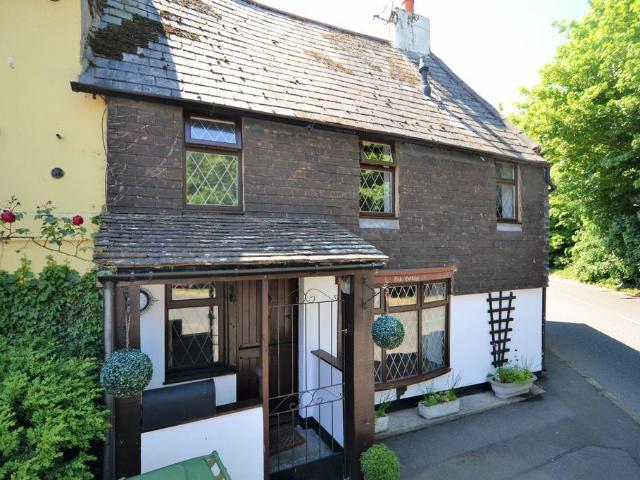 4 bedroom cottage for sale