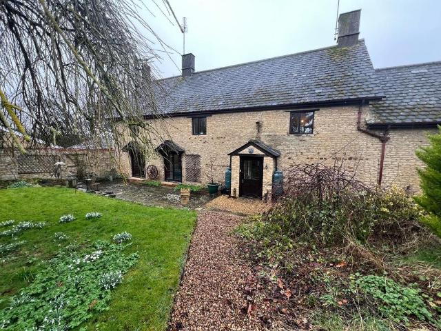 4 bedroom cottage for sale