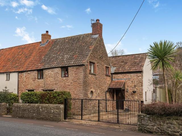 4 bedroom cottage for sale