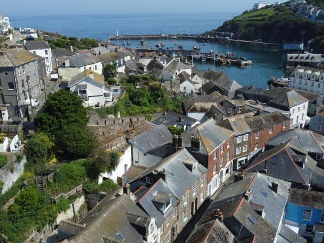 4 bedroom cottage for sale