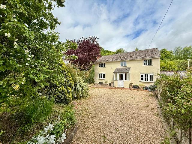 4 bedroom cottage for sale