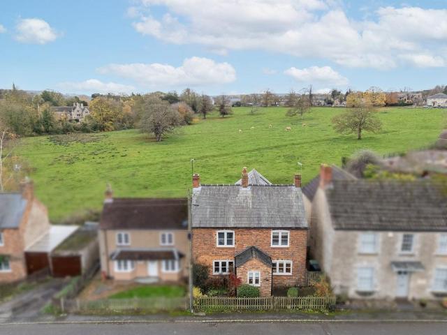 4 bedroom cottage for sale
