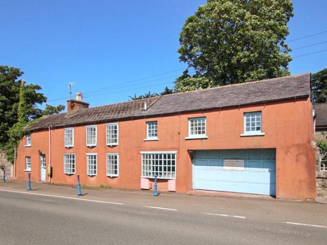 4 bedroom cottage for sale