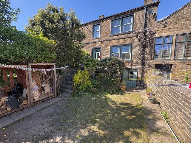 4 bedroom cottage for sale