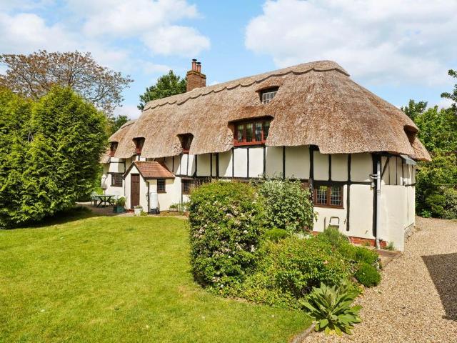 4 bedroom cottage for sale