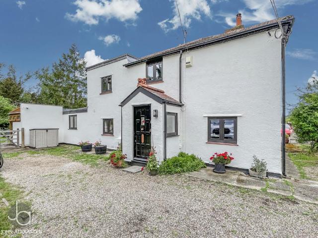 4 bedroom cottage for sale