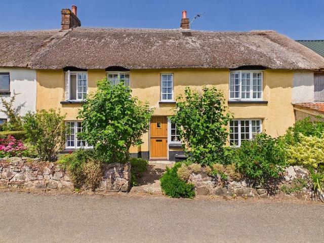 4 bedroom cottage for sale