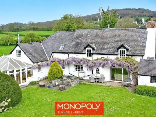 4 bedroom cottage for sale