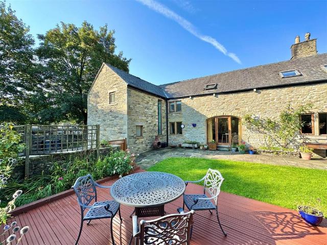 4 bedroom cottage for sale