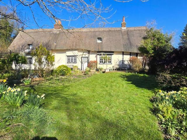 4 bedroom cottage for sale