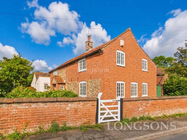 4 bedroom cottage for sale