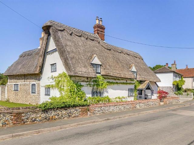 4 bedroom cottage for sale