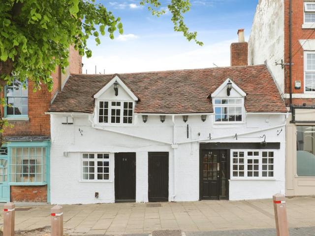 4 bedroom cottage for sale