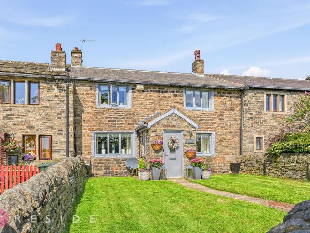 4 bedroom cottage for sale