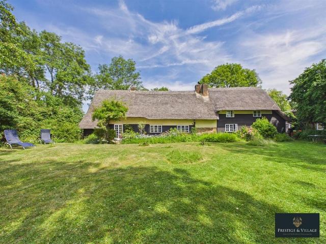 4 bedroom cottage for sale