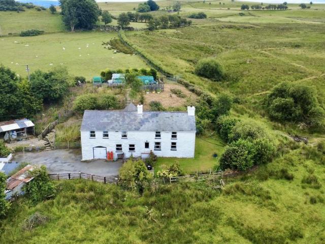 4 bedroom cottage for sale