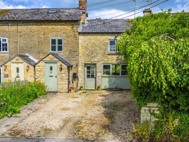 4 bedroom cottage for sale
