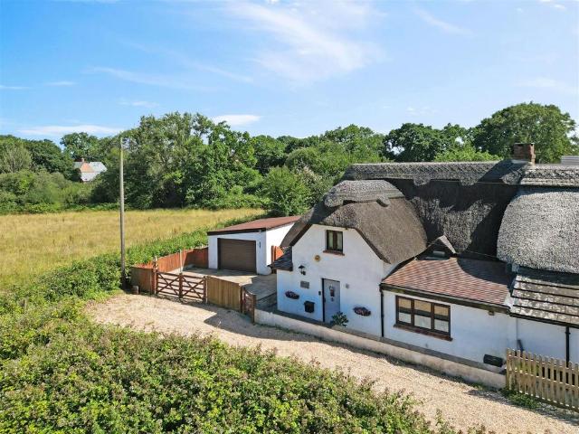 4 bedroom cottage for sale