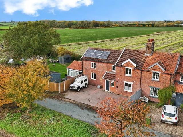 4 bedroom cottage for sale