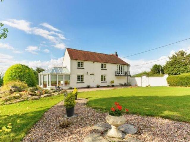 4 Bedroom Cottage For Sale In 10 Homer