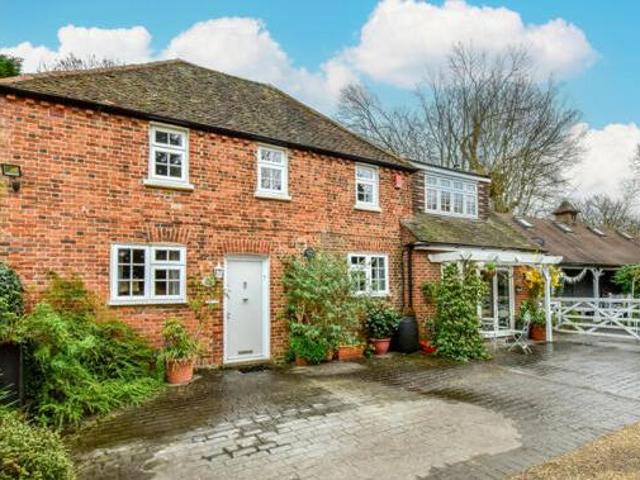 4 Bedroom Cottage For Sale In Berkshire
