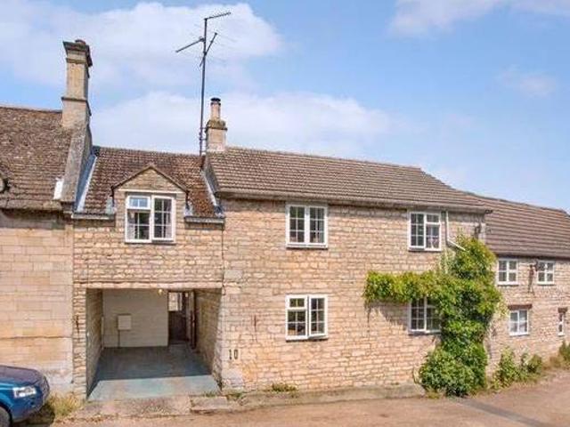4 bedroom cottage for sale in Church Walk Weldon NN17