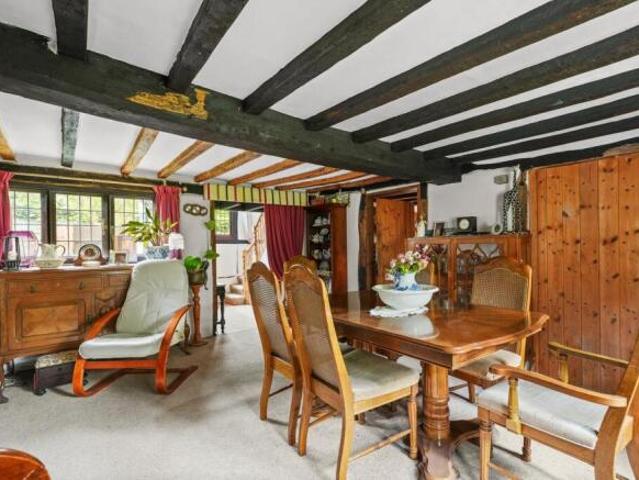 4 bedroom cottage for sale in Church Walk, Bletchley, Milton Keynes, MK3