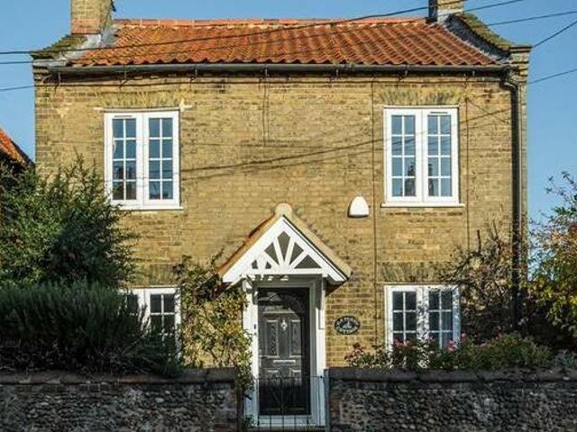 4 bedroom cottage for sale in Docking PE31