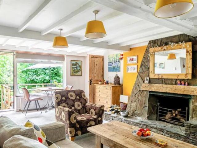 4 bedroom cottage for sale in Hencliffe Wood, Hanham, Bristol, BS15