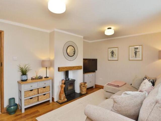 4 bedroom cottage for sale in Russell Street, Stony Stratford, Milton Keynes, Buckinghamshire, MK11