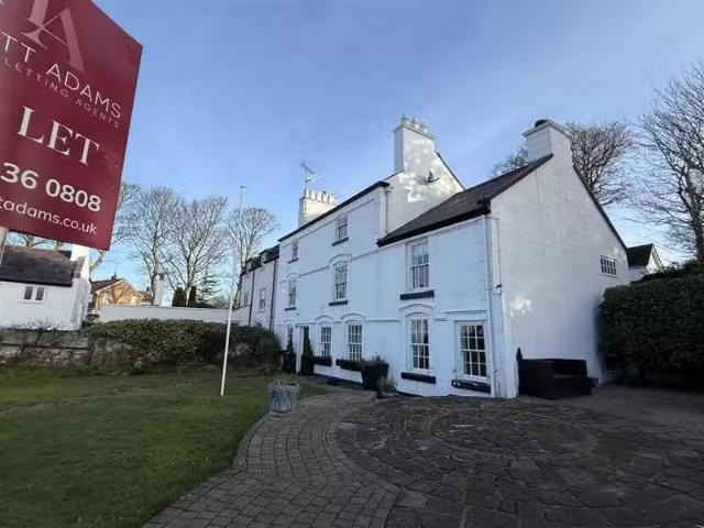 4 bedroom cottage for rent in The Parade, Parkgate, CH64