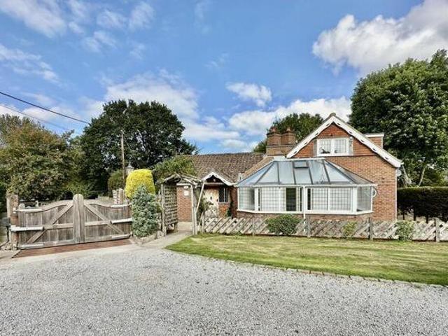 4 Bedroom Cottage For Rent In Beaulieu