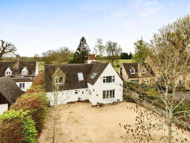 4 Bedroom Cottage House
