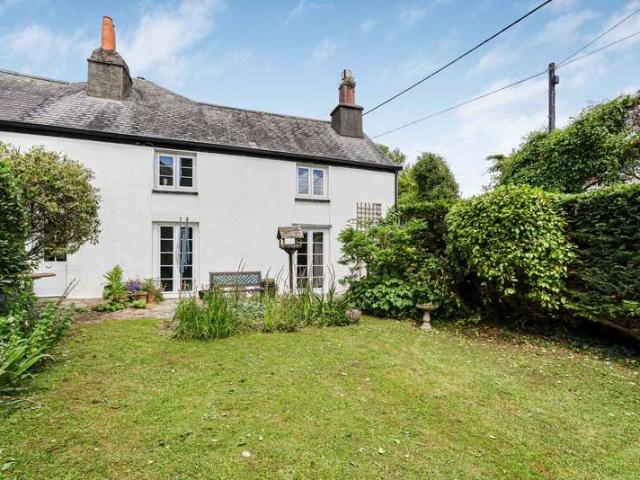 4 Bedroom Cottage House