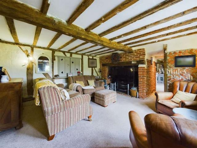 4 Bedroom Cottage House