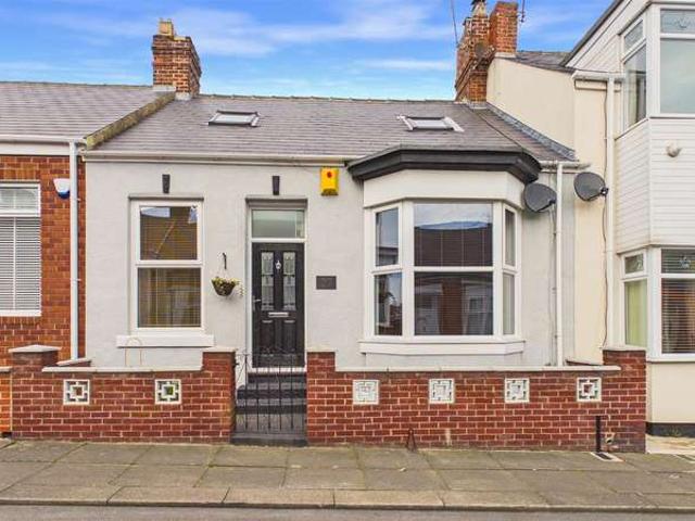 4 Bedroom Cottage House