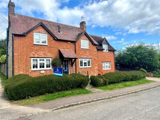 4 Bedroom Cottage House