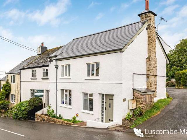 4 Bedroom Cottage House