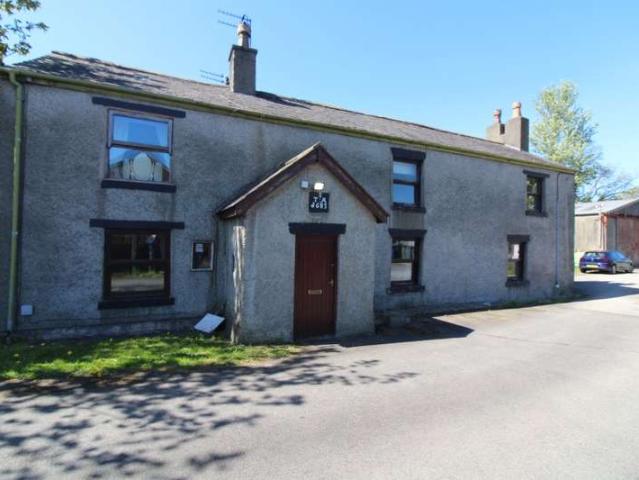4 Bedroom Cottage House