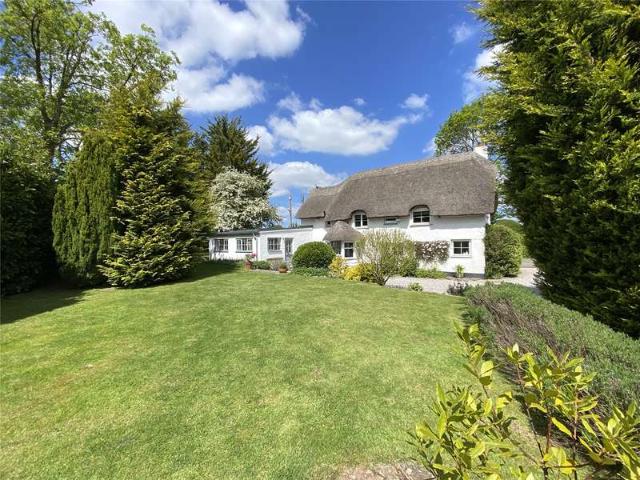 4 Bedroom Cottage House
