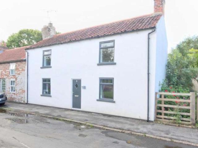 4 Bedroom Cottage House