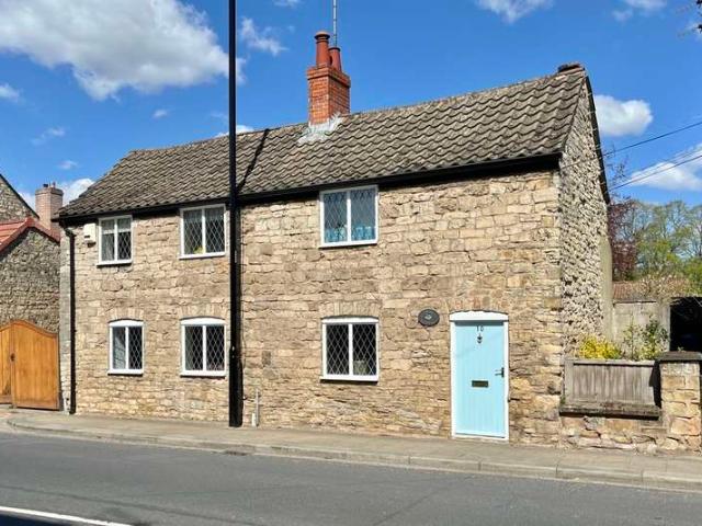 4 Bedroom Cottage House