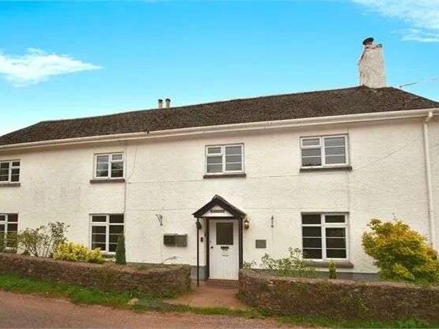 4 Bedroom Cottage House
