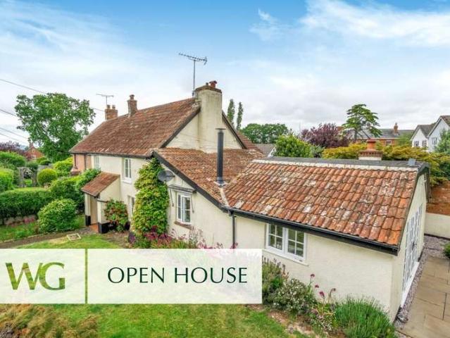 4 Bedroom Cottage House