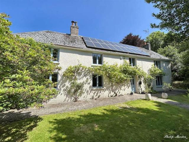 4 Bedroom Cottage House