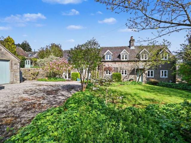 4 Bedroom Cottage House