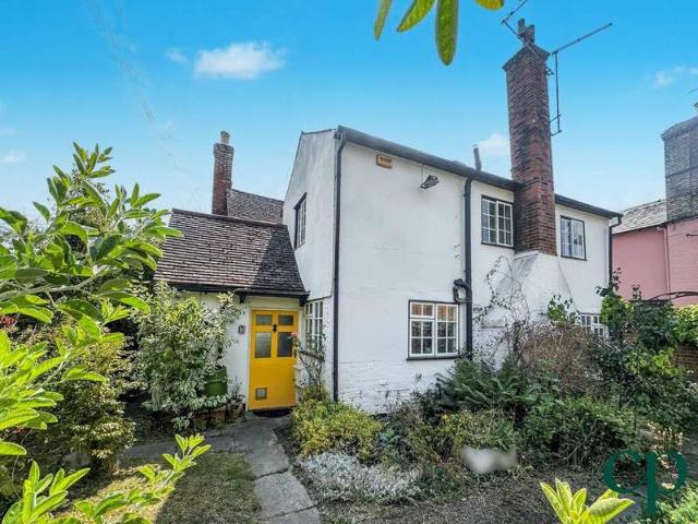 4 Bedroom Cottage House