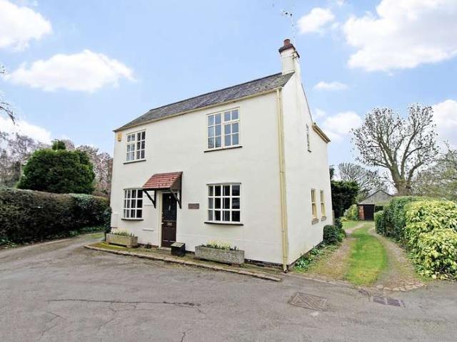4 Bedroom Cottage House